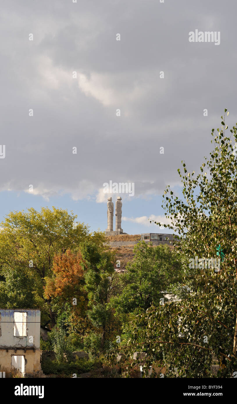 Kars statue hi-res stock photography and images - Alamy