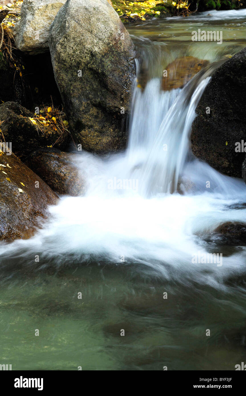 Waterfall mount whitney portal mt hi-res stock photography and images ...