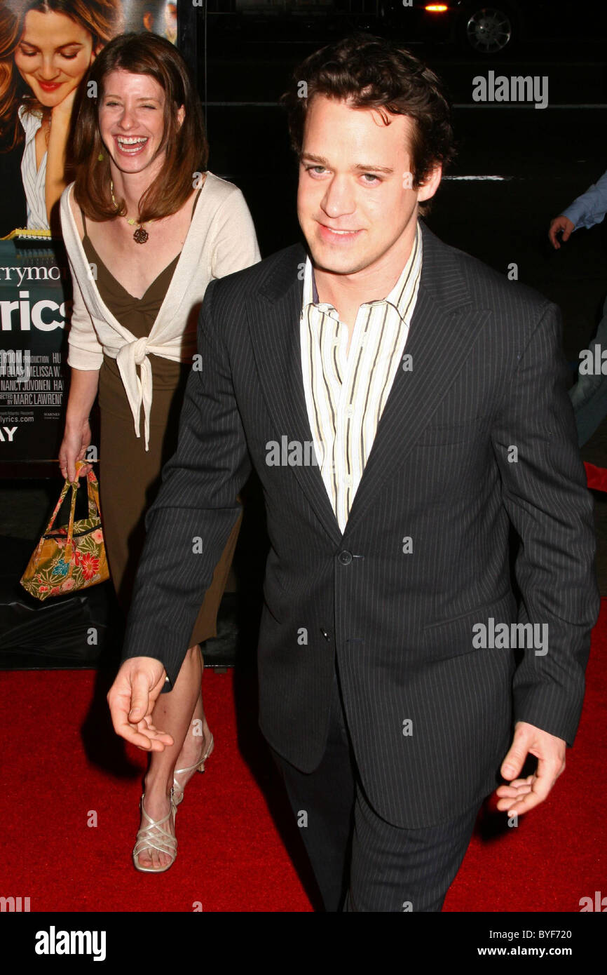 T.R. Knight Premiere of 'Music and Lyrics' held at Grauman's Chinese ...