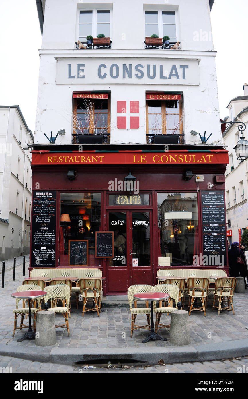 Le Consulat Restaurant High Resolution Stock Photography and Images - Alamy
