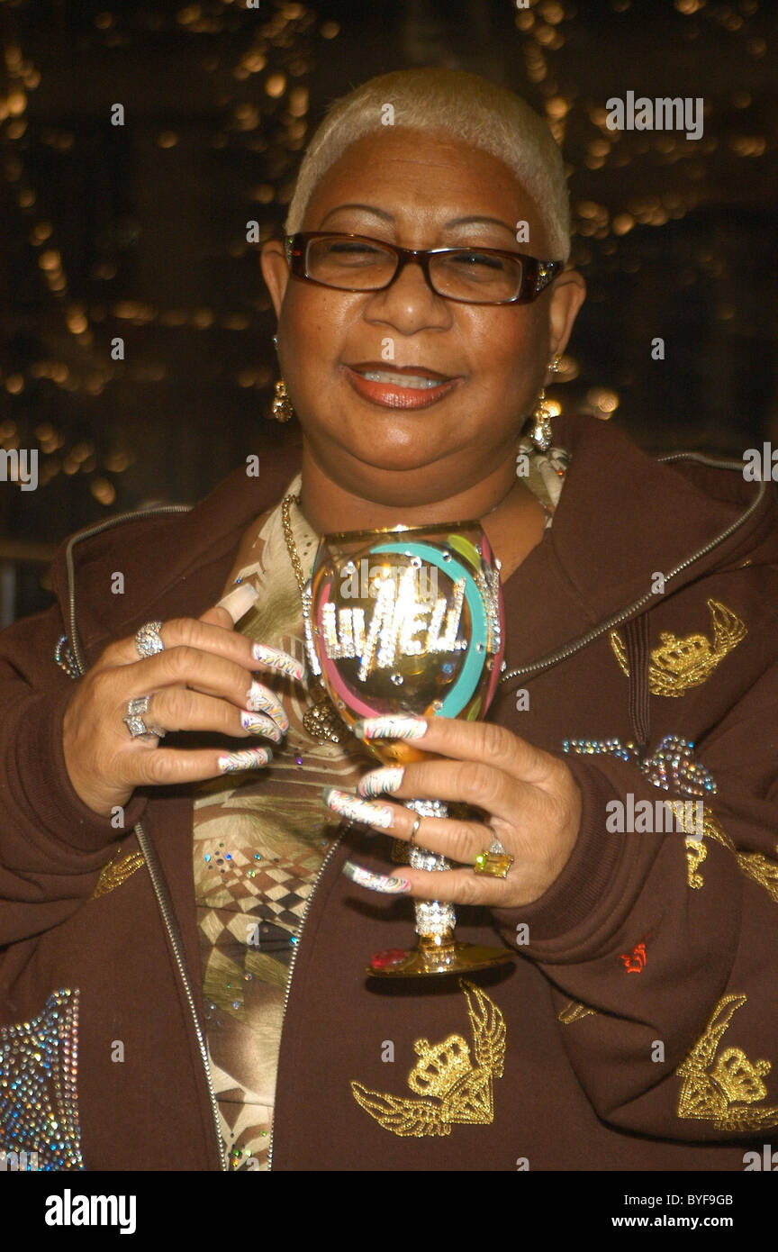 Luenell Los Angeles premiere of 'Norbit' - held at the Mann Village ...