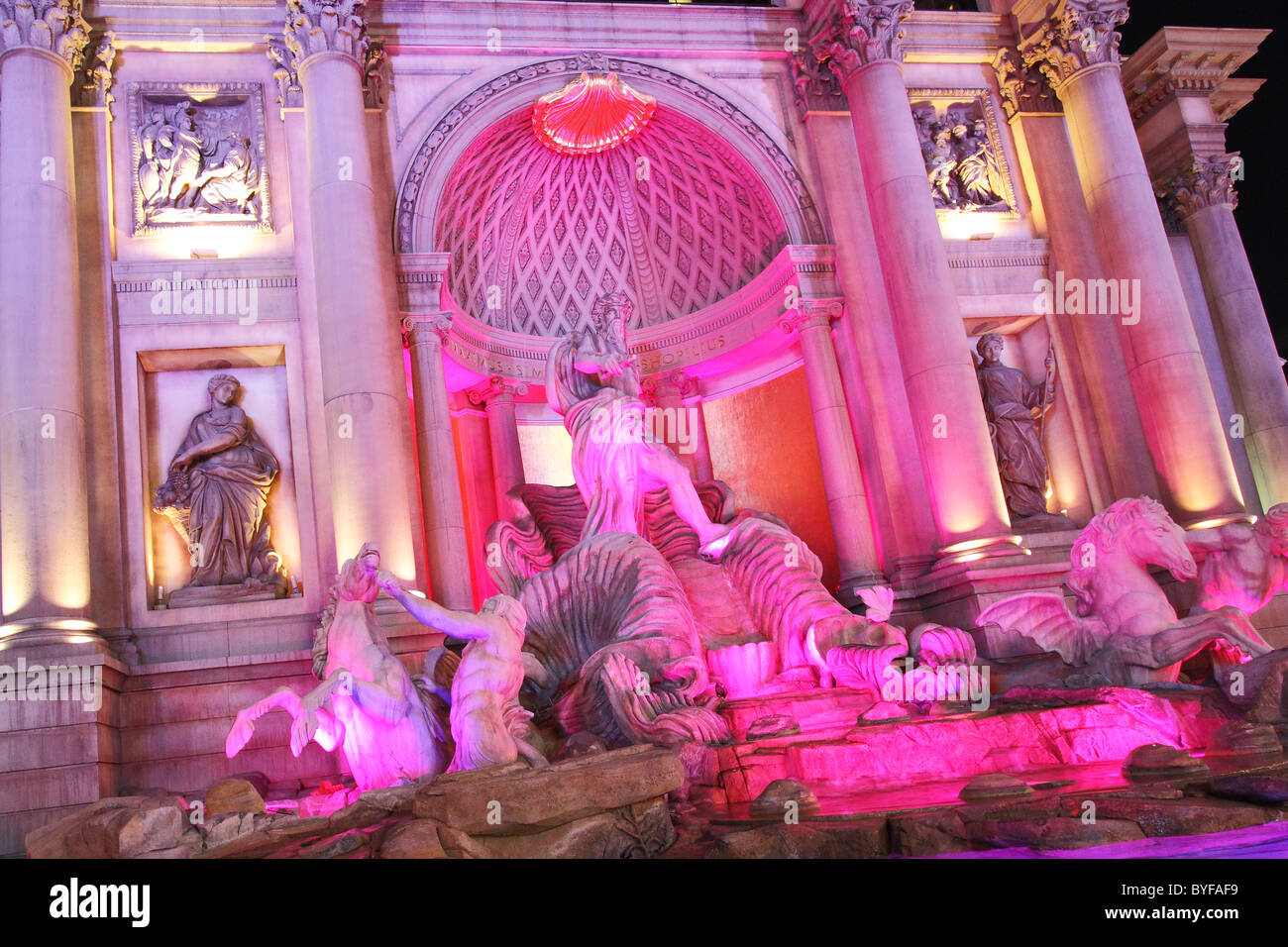 Caesars palace trevi fountain hi-res stock photography and images - Alamy
