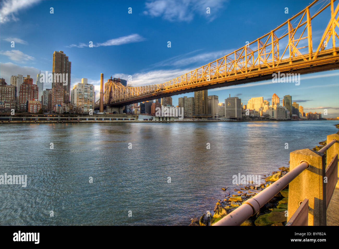 59th Street Bridge Seen from Roosevelt Island at Sunset Stock Photo - Alamy