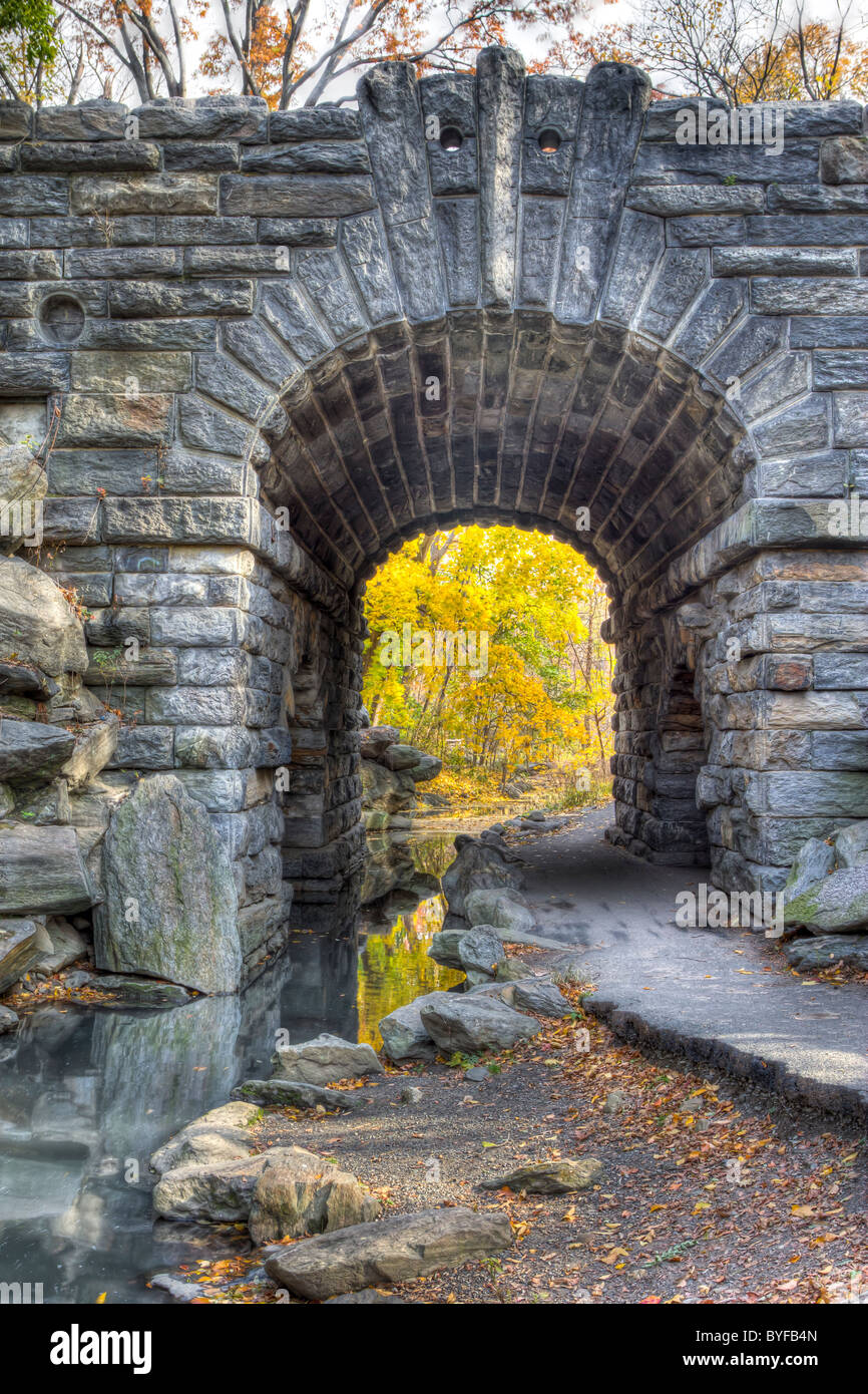 Arch span hi-res stock photography and images - Alamy