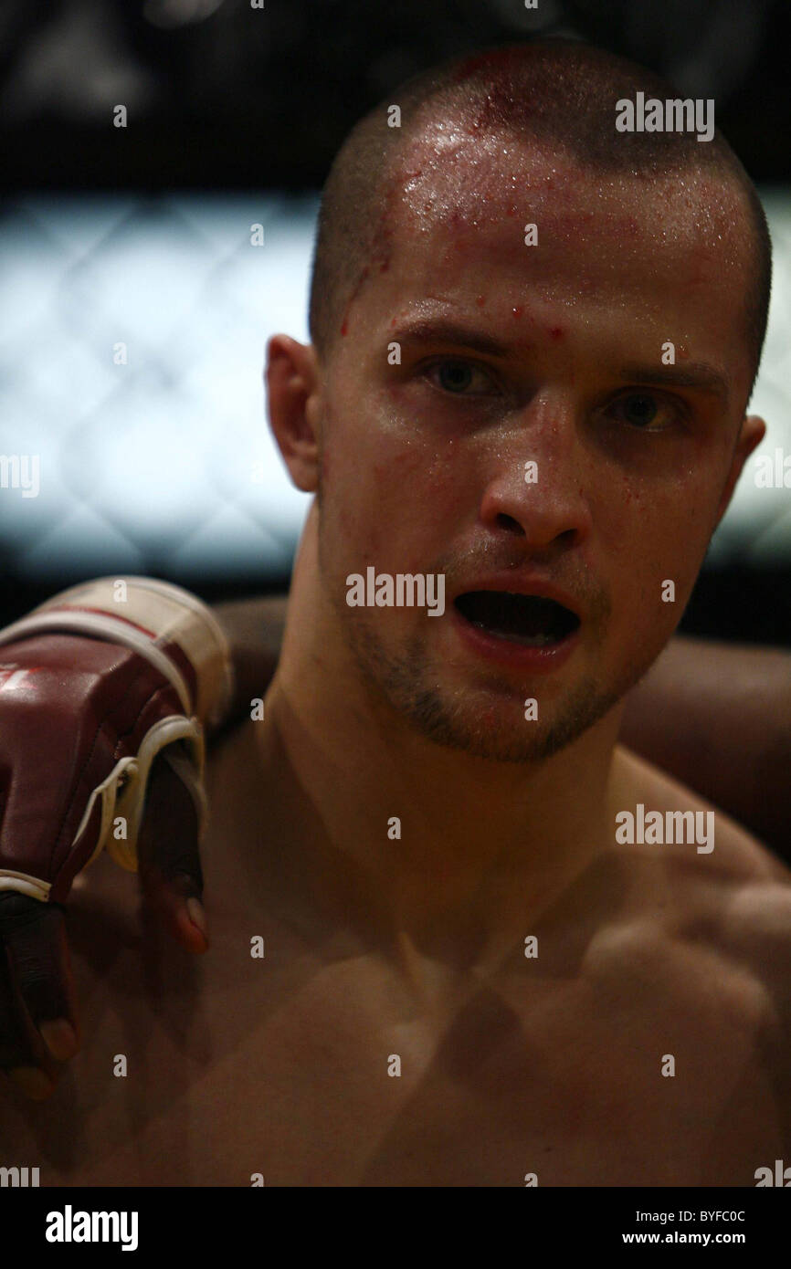 Jack Toczyelowski Cage Rage fighting at Wembley Arena London, England ...