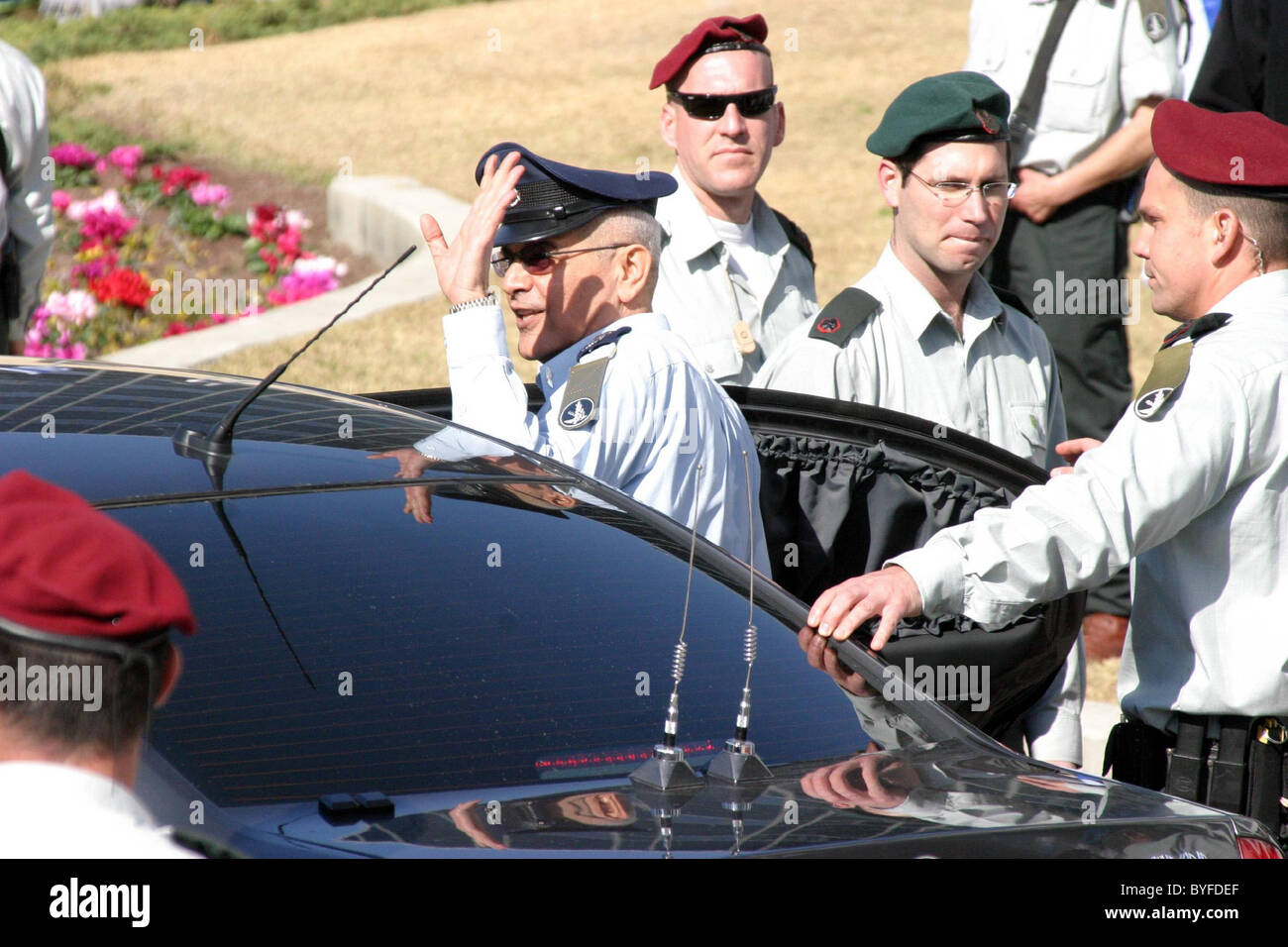 Dan Halutz waves his last goodbye as former Chief of Staff IDF's 19th ...