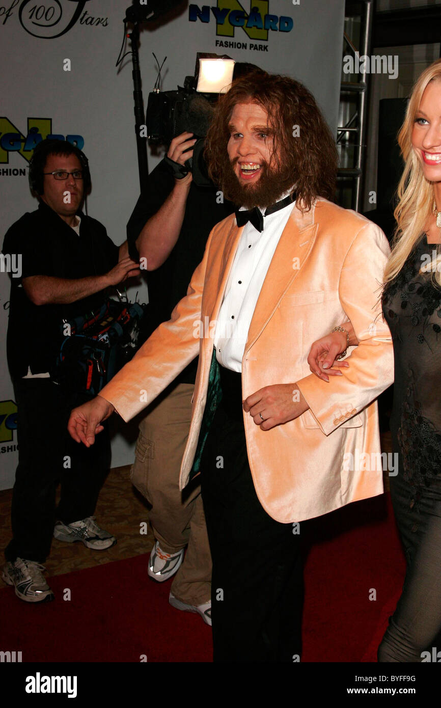 Geico caveman hi-res stock photography and images - Alamy