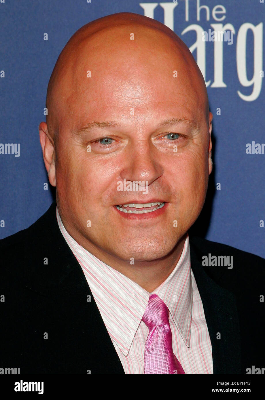 Michael chicklis hi-res stock photography and images - Alamy