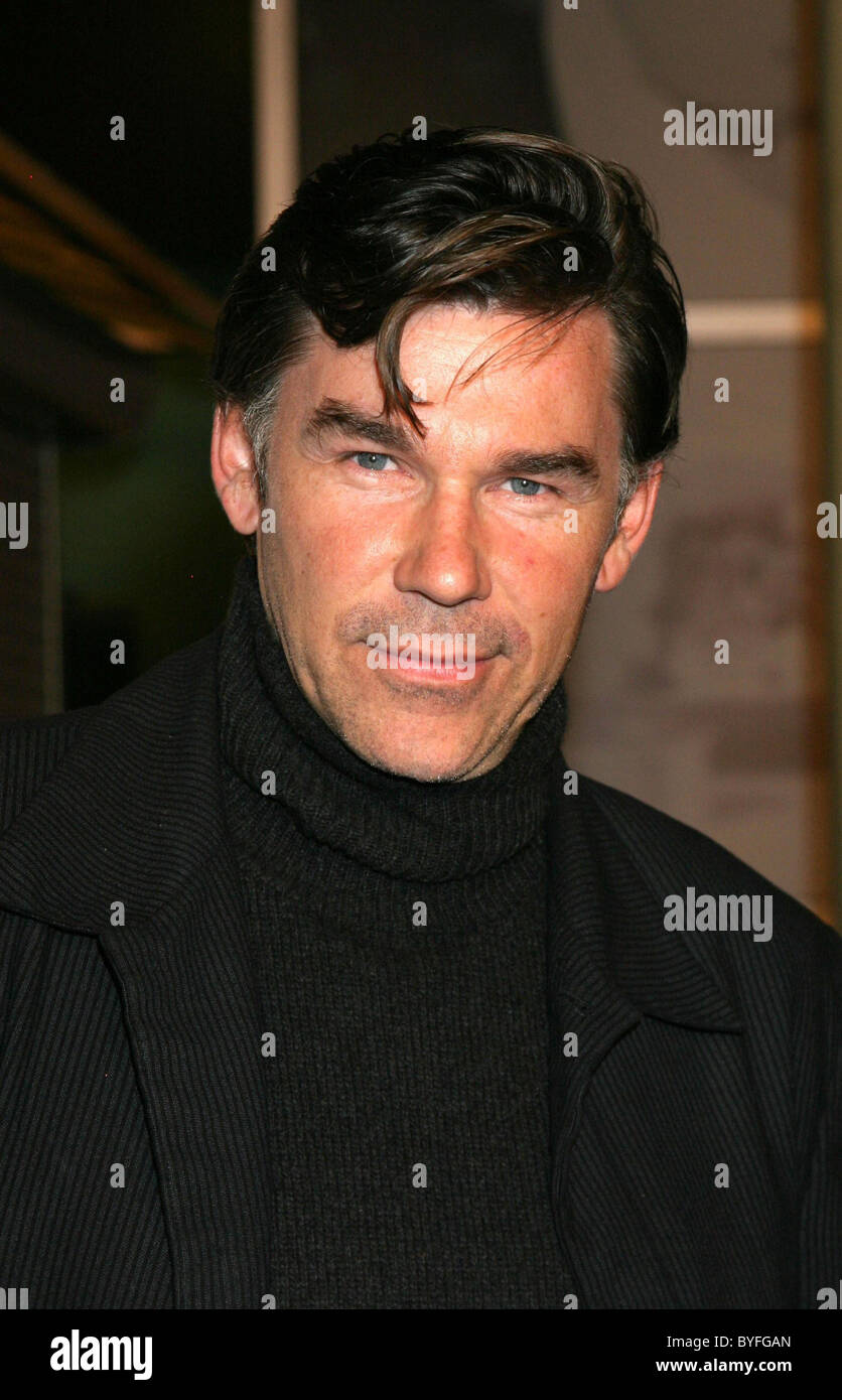 Clive robertson hi-res stock photography and images - Alamy