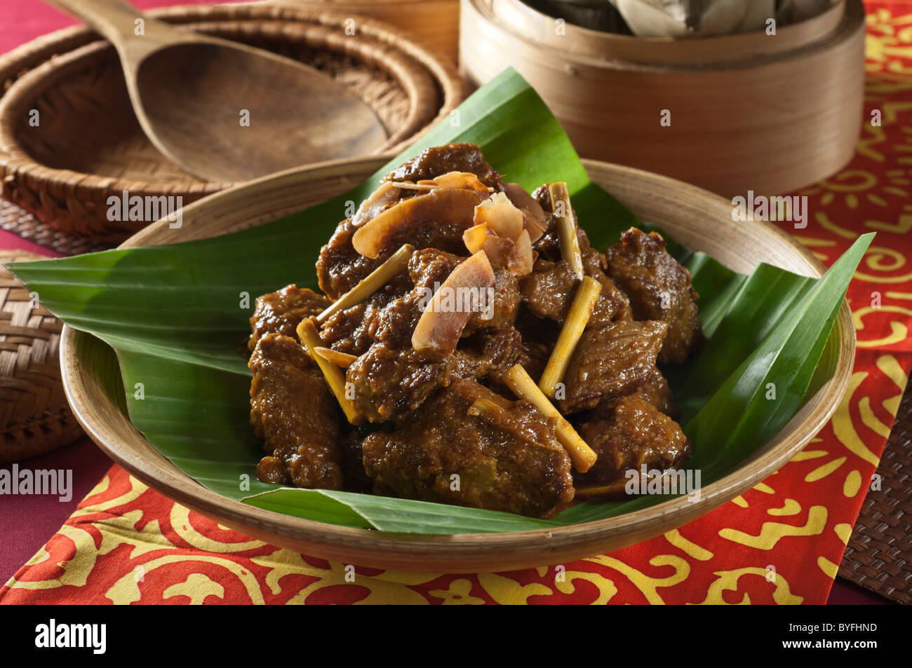 Rendang daging South East Asia Spicy beef dish Stock Photo - Alamy