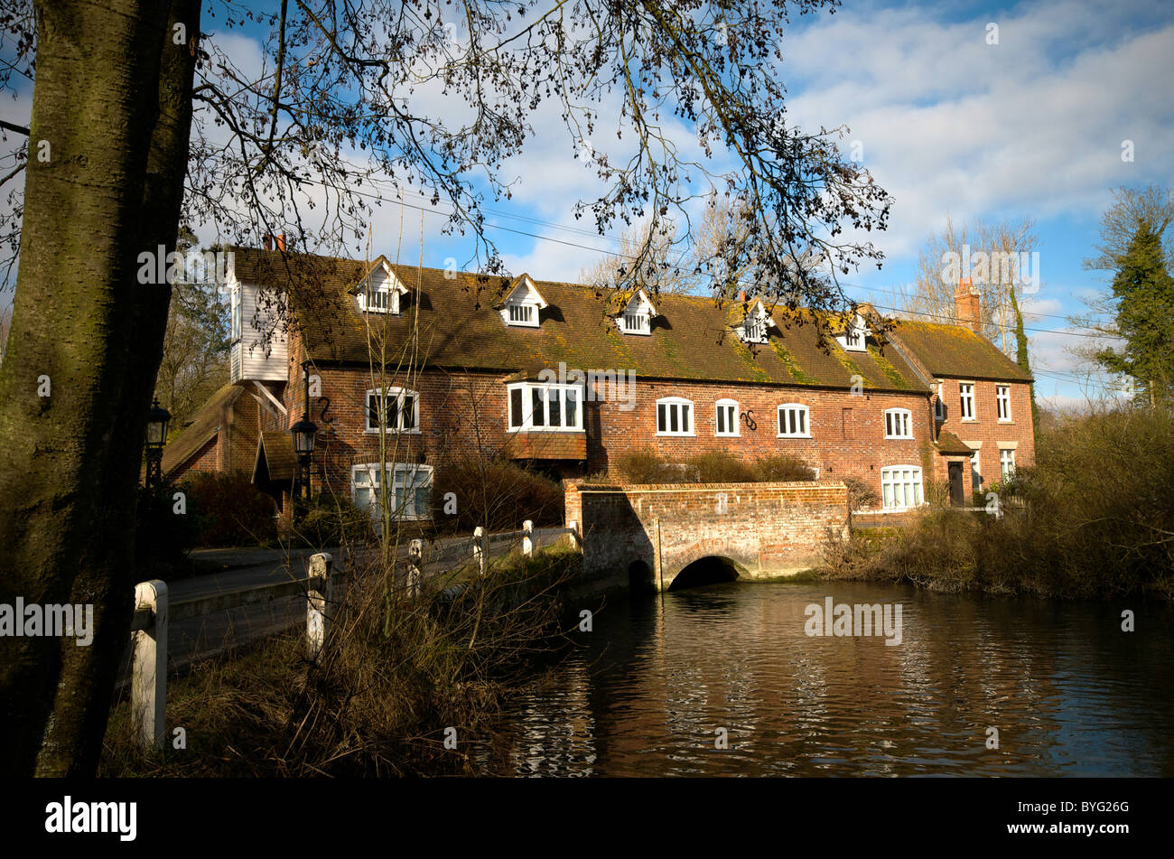 Denford Millhouse Hungerford Berkshire England UK Mill House River ...