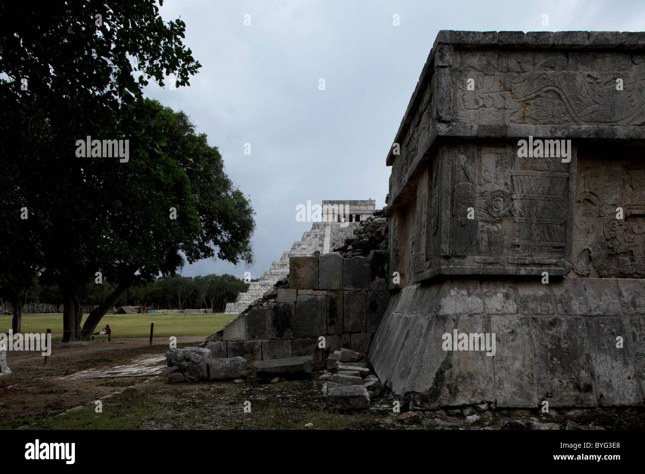 THE CASTLE, MAYAN RUINS AT CHICHEN ITZA, MEXICO Stock Photo - Alamy