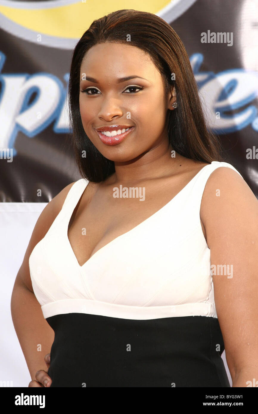 Jennifer Hudson 21st Annual Soul Train Music Awards at Pasadena Civic ...