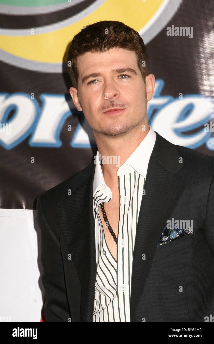 Robin Thicke 21st Annual Soul Train Music Awards at Pasadena Civic ...