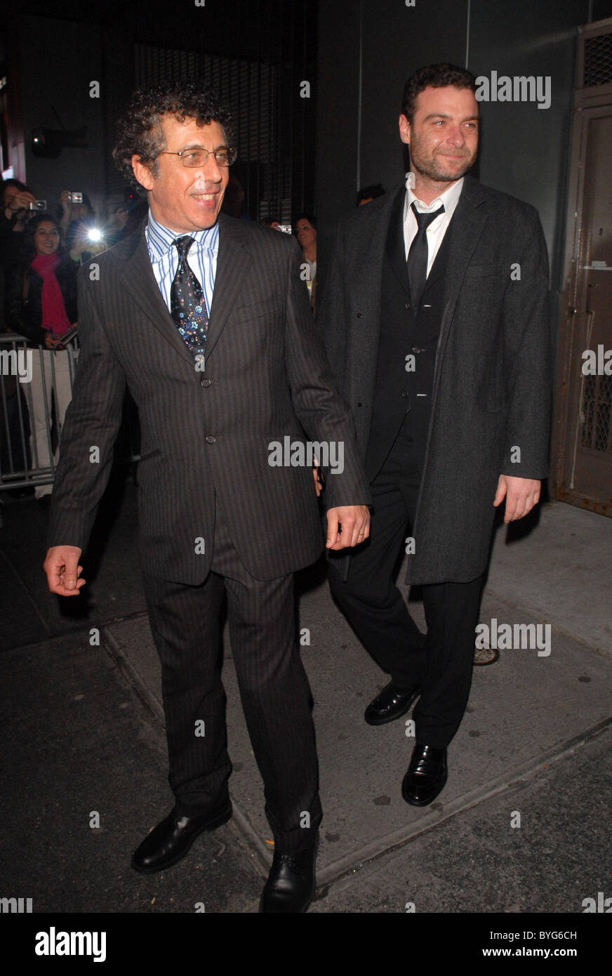 Talk radio liev hi-res stock photography and images - Alamy