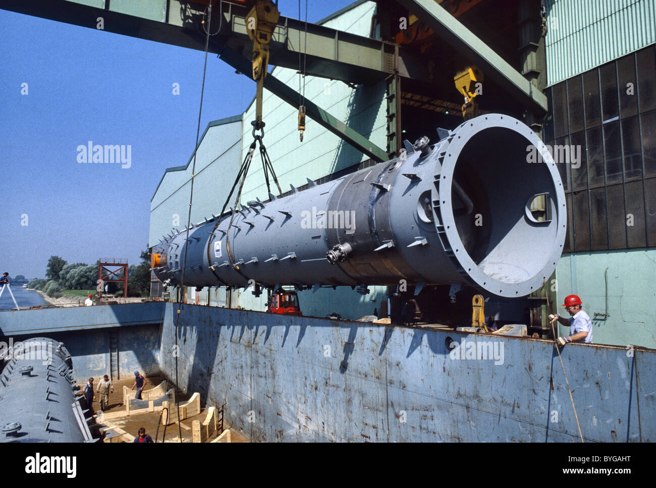 Lash barge hi-res stock photography and images - Alamy