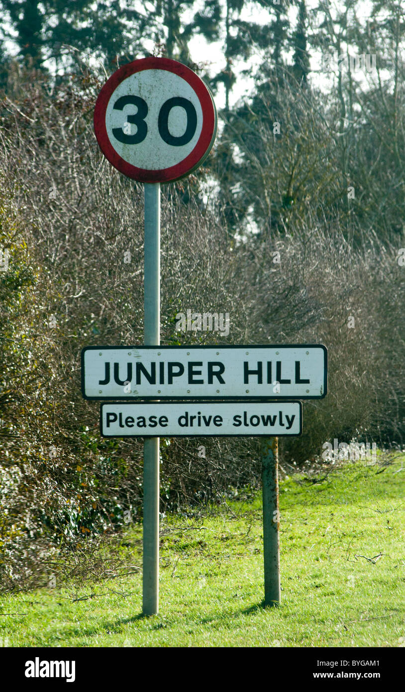 Signpost and village sign hi-res stock photography and images - Alamy