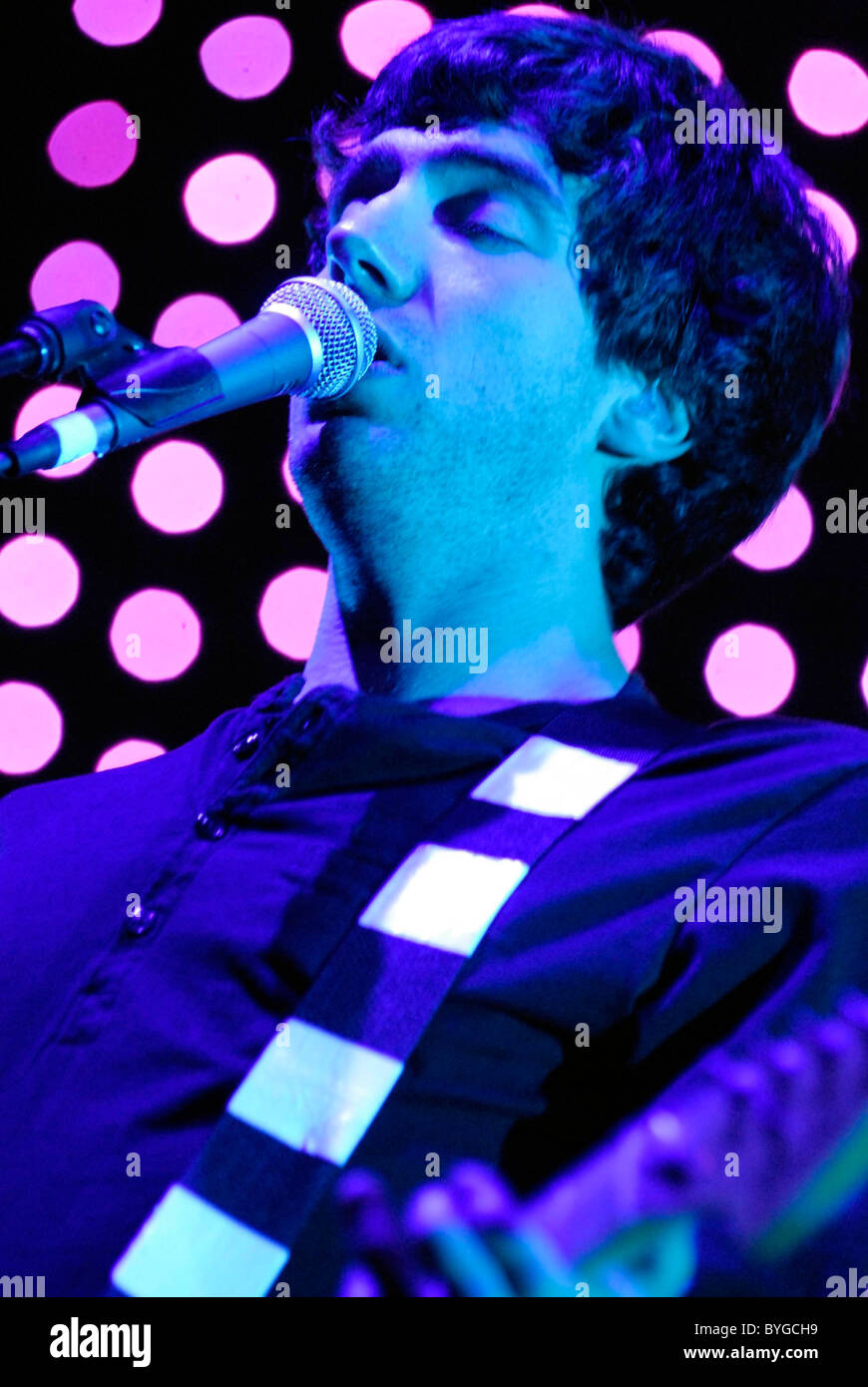 Gary Lightbody Snow Patrol performing at the Gibson Amphitheatre Los ...