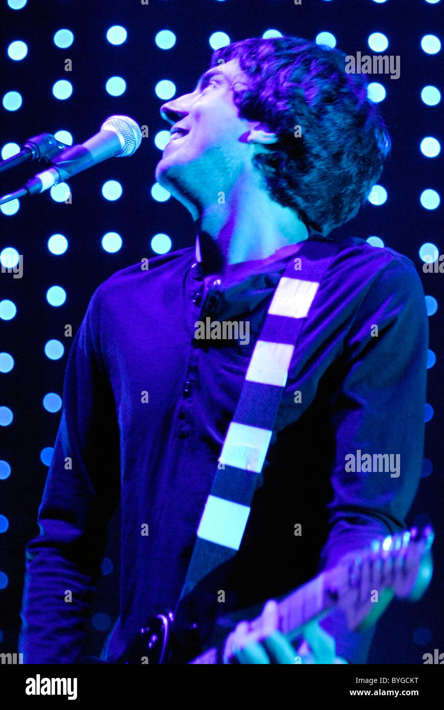 Gary Lightbody Snow Patrol performing at the Gibson Amphitheatre Los ...