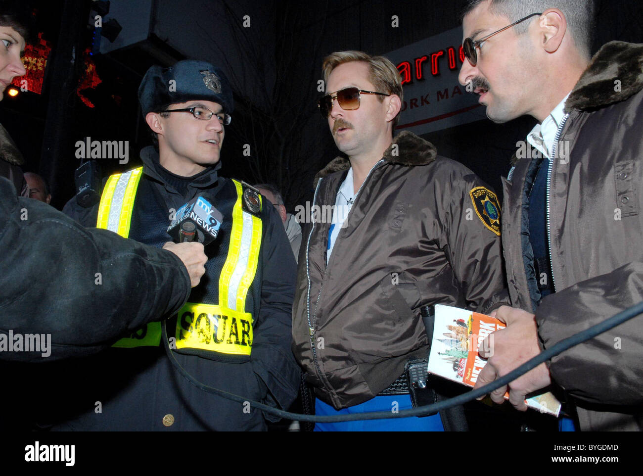 Thomas Lennon as Jim Dangle and Ben Garant as Travis Junior Cast ...