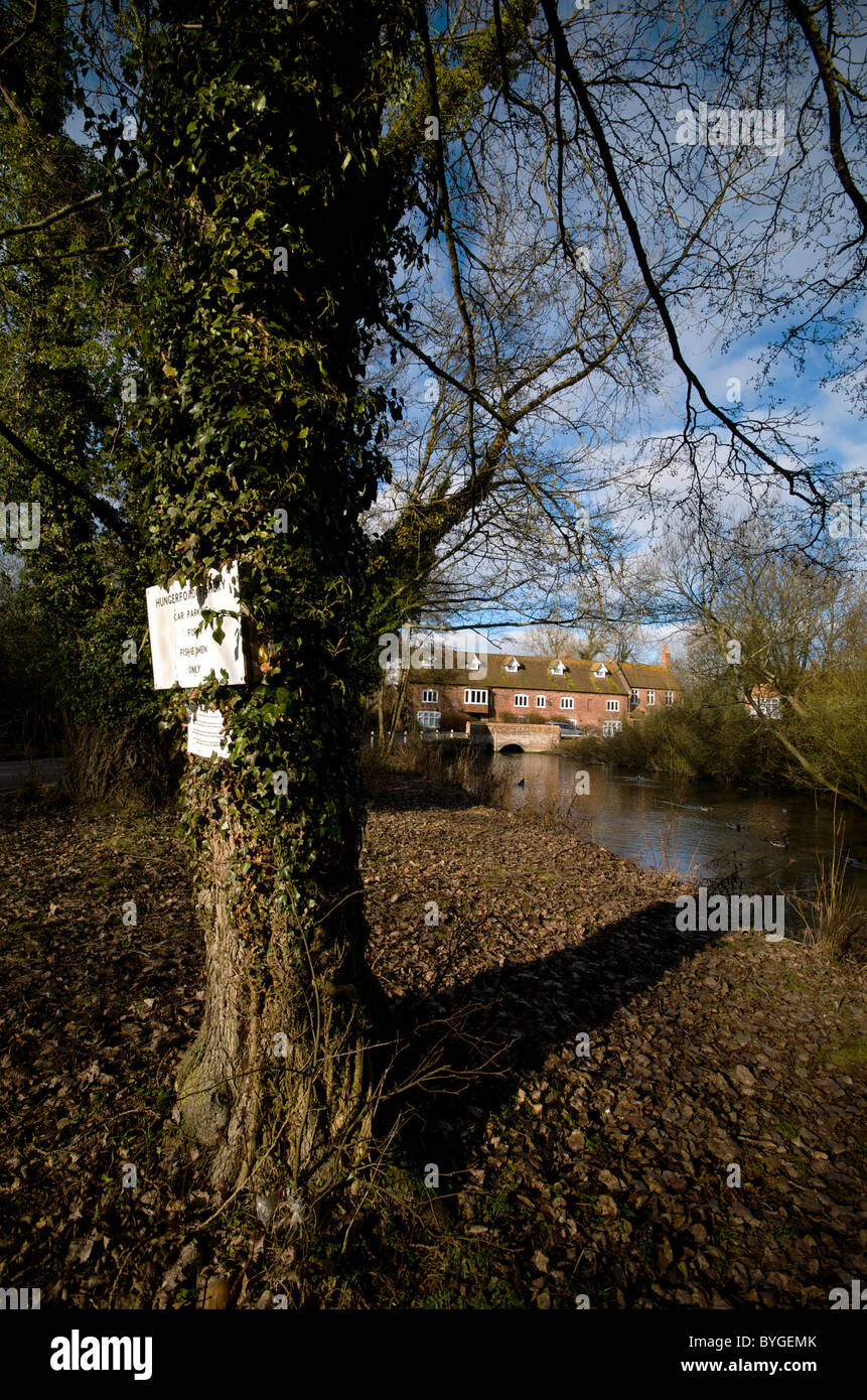 Denford Millhouse Hungerford Berkshire England UK Mill House River ...
