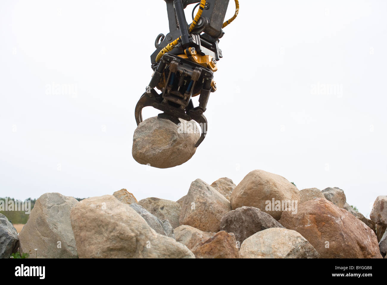 Hoisting stones hi-res stock photography and images - Alamy