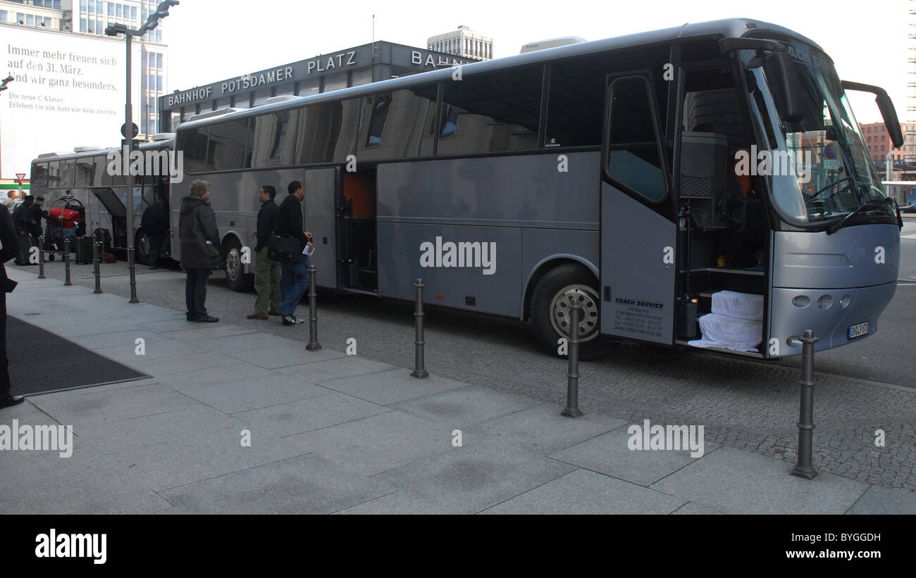 Sean 'Diddy' Combs and his entourage arriving at the Ritz Carlton Hotel ...