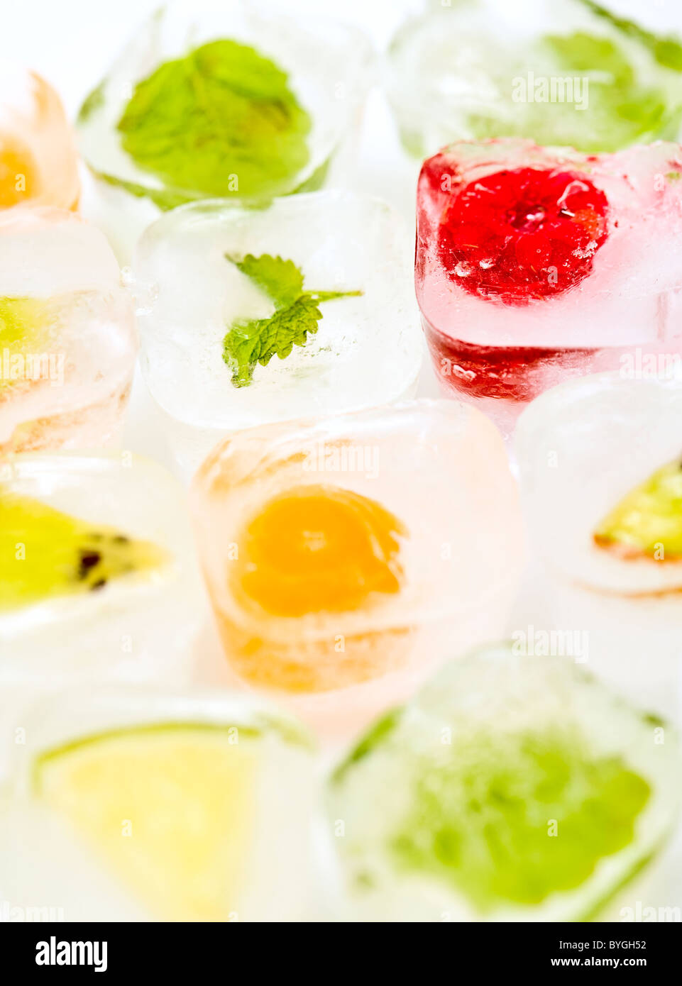 Frozen fruit hi-res stock photography and images - Alamy