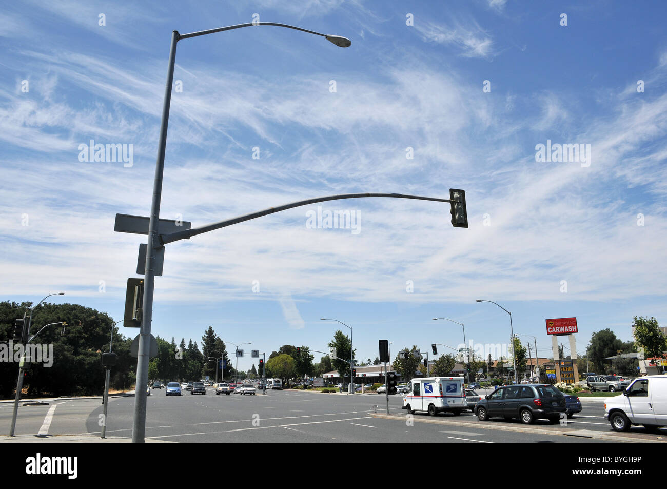 Traffic signals at the intersection of El Camino and Wolfe, Sunnyvale ...