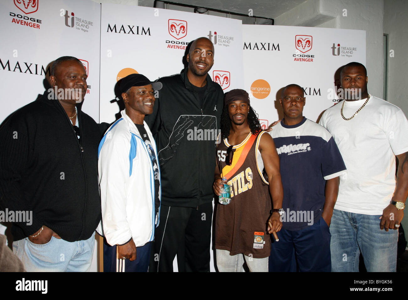 John Salley with contestants Maxim Extreme Hoops hosted by John Salley ...
