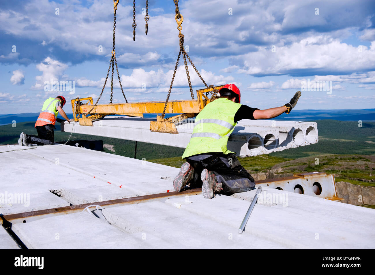 Construction workers hi-res stock photography and images - Alamy