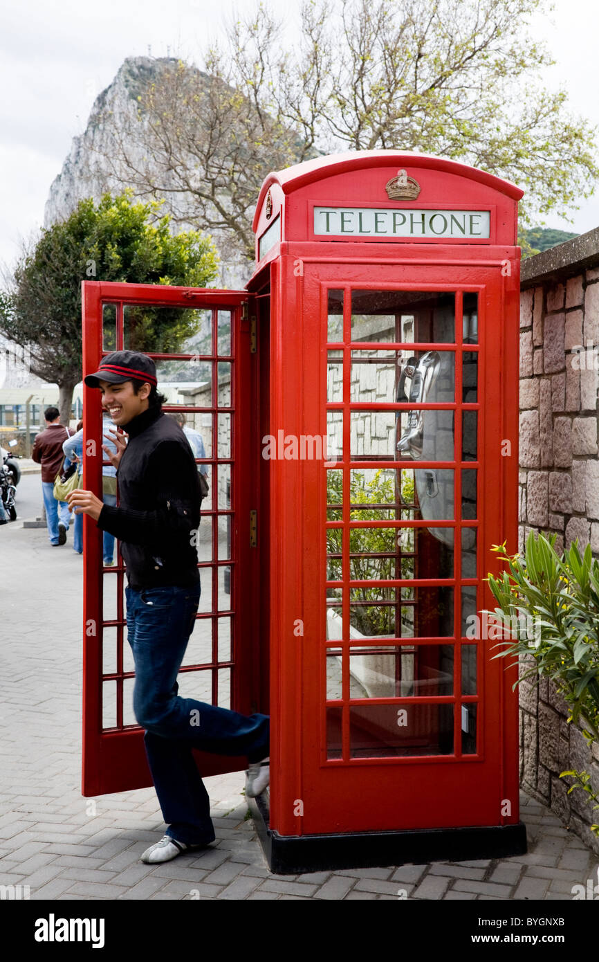 1950s telephone box hi-res stock photography and images - Alamy