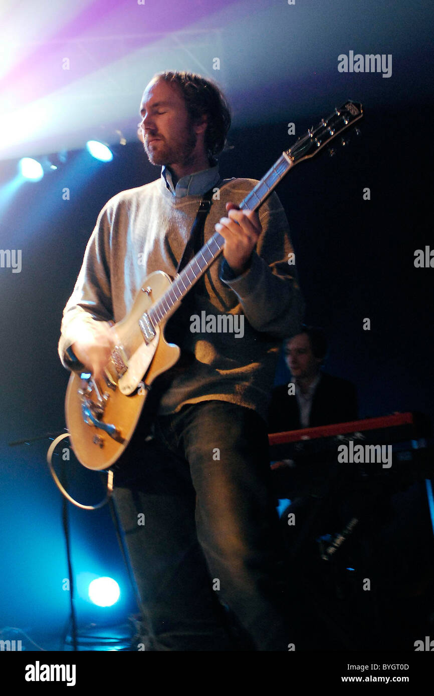 Bellows performing hi-res stock photography and images - Alamy