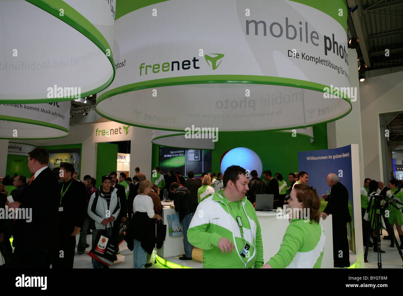 Atmosphere at the CeBIT 2007, the world's largest computer fair ...