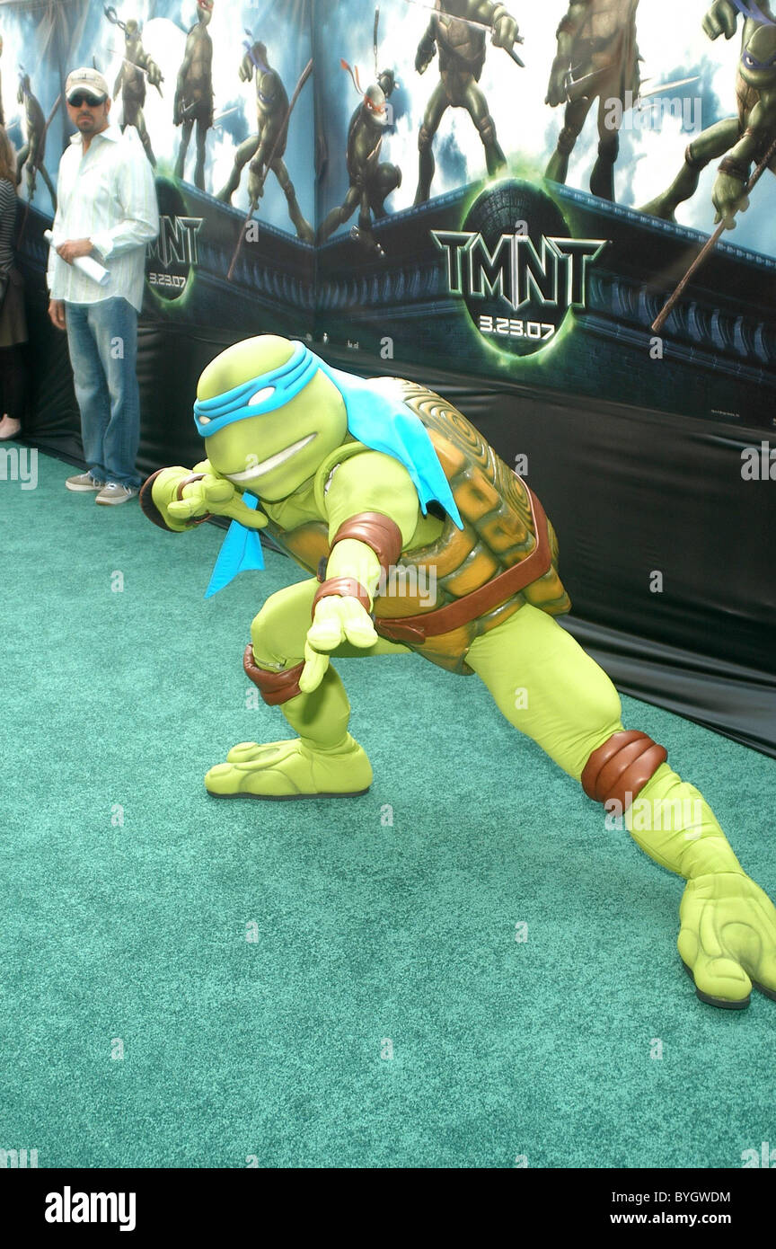 Premiere of TMNT - Teenage Mutant Ninja Turtles at the Grauman's ...