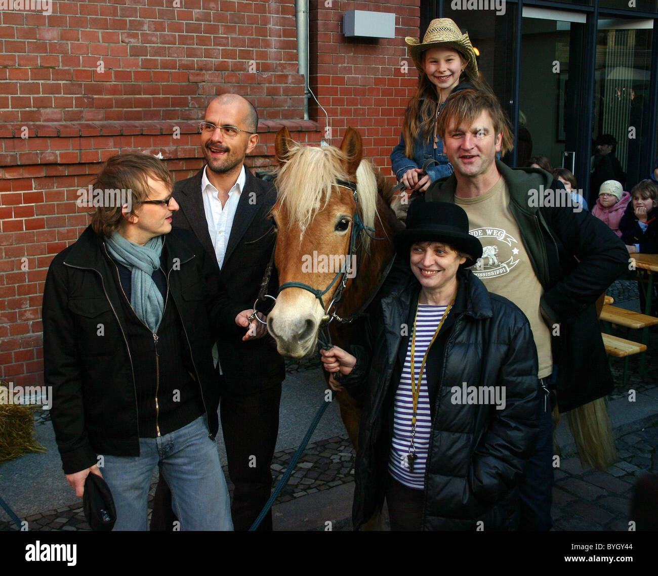Milan Peschel, Christoph Maria Herbst, Katharina Thalbach, Detlev Buck ...