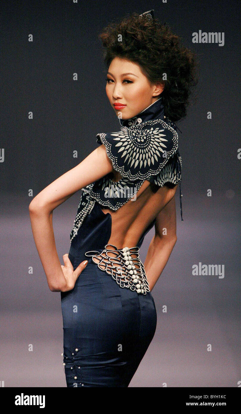 Beijing Fashion Week 2007 Various fashion designers show their ...