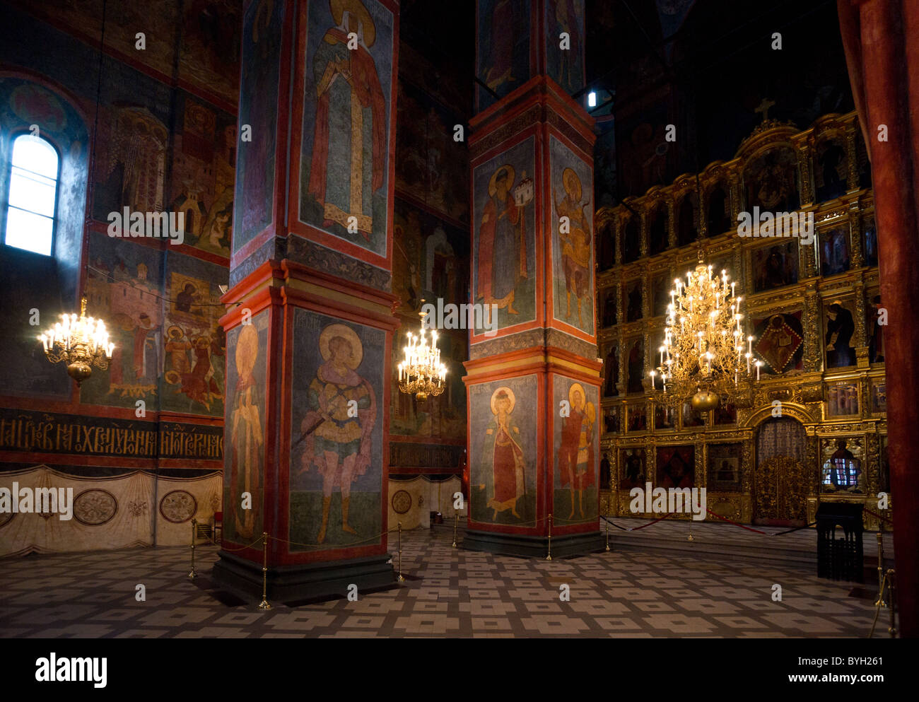 Interior of Smolensky cathedral at Novodevichy monastery in Moscow ...