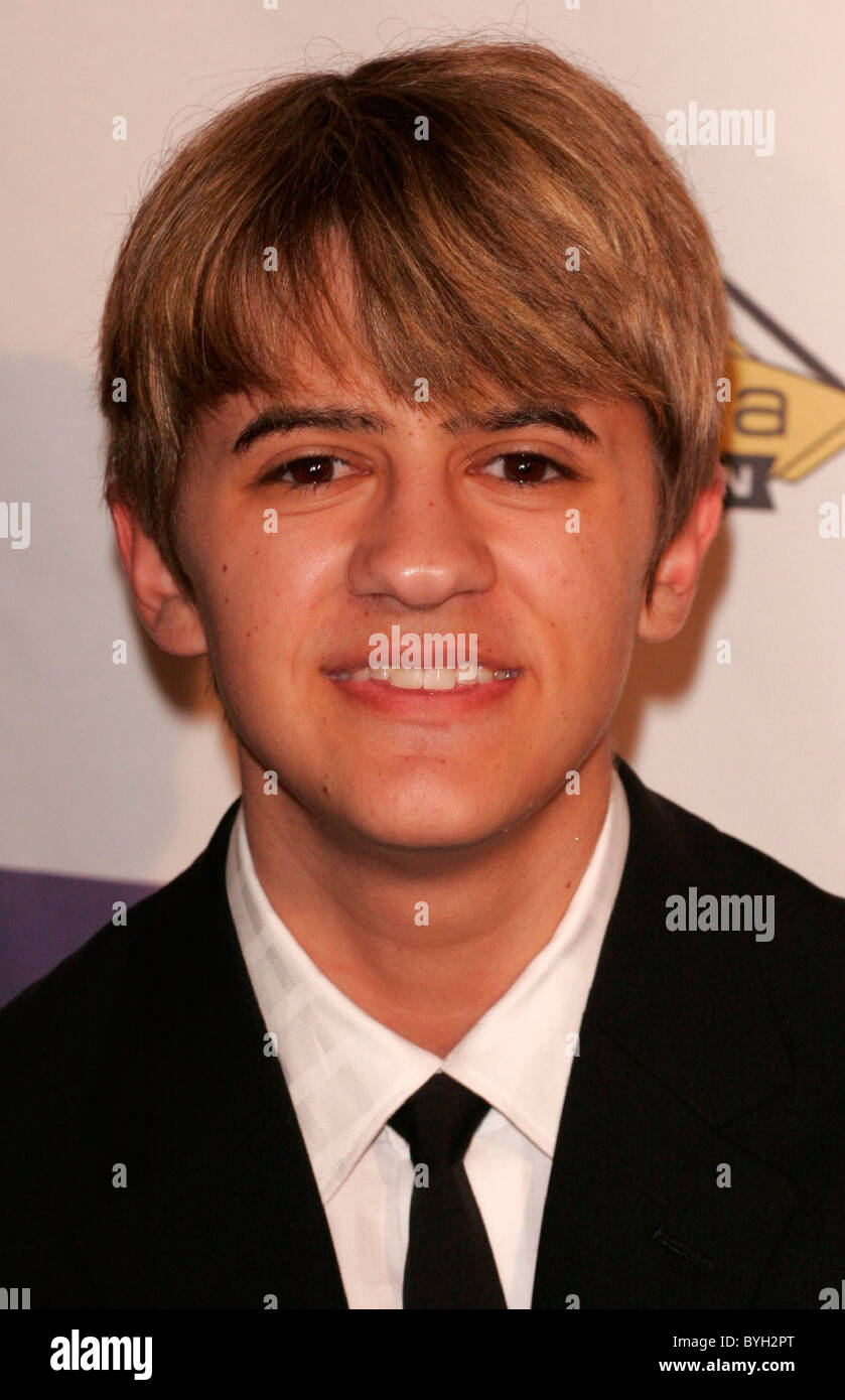 Rob Pinkston Starlight Starbright Children's Foundation Presents Its ...