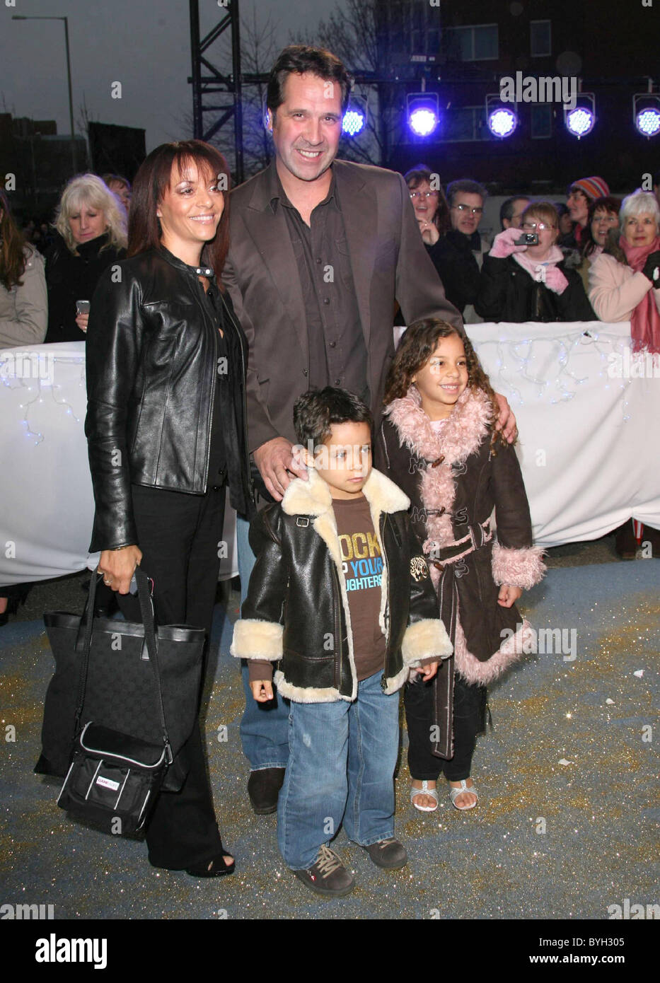 David seaman and family hi-res stock photography and images - Alamy