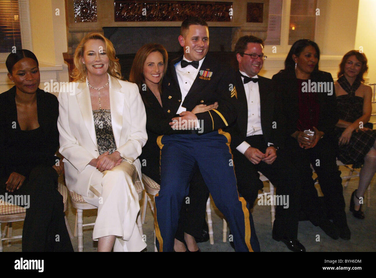 Rose Rollins, Cybill Shepherd, Army Sergeant Bleu Copas, Marlee Matlin ...