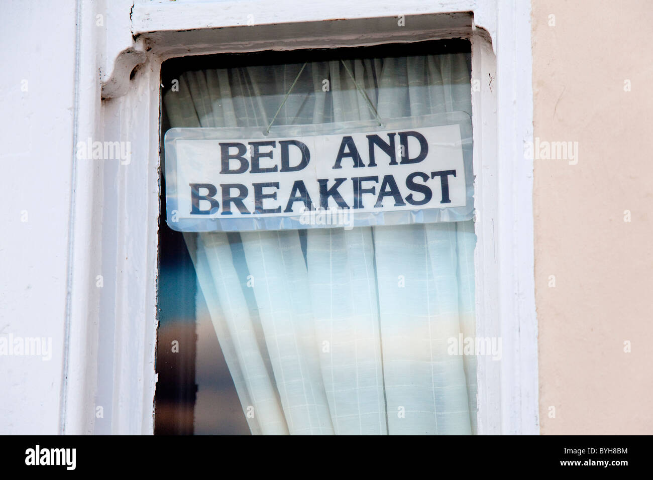 England bed breakfast sign hi-res stock photography and images - Alamy