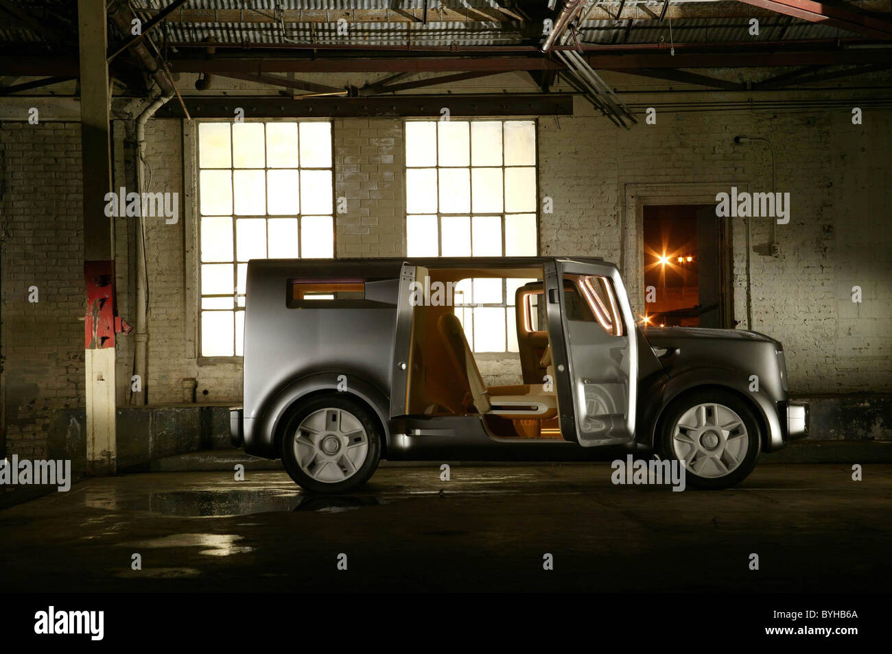 Ford Synus - Mobile Home Concept Step aside Humvees - this is surely ...