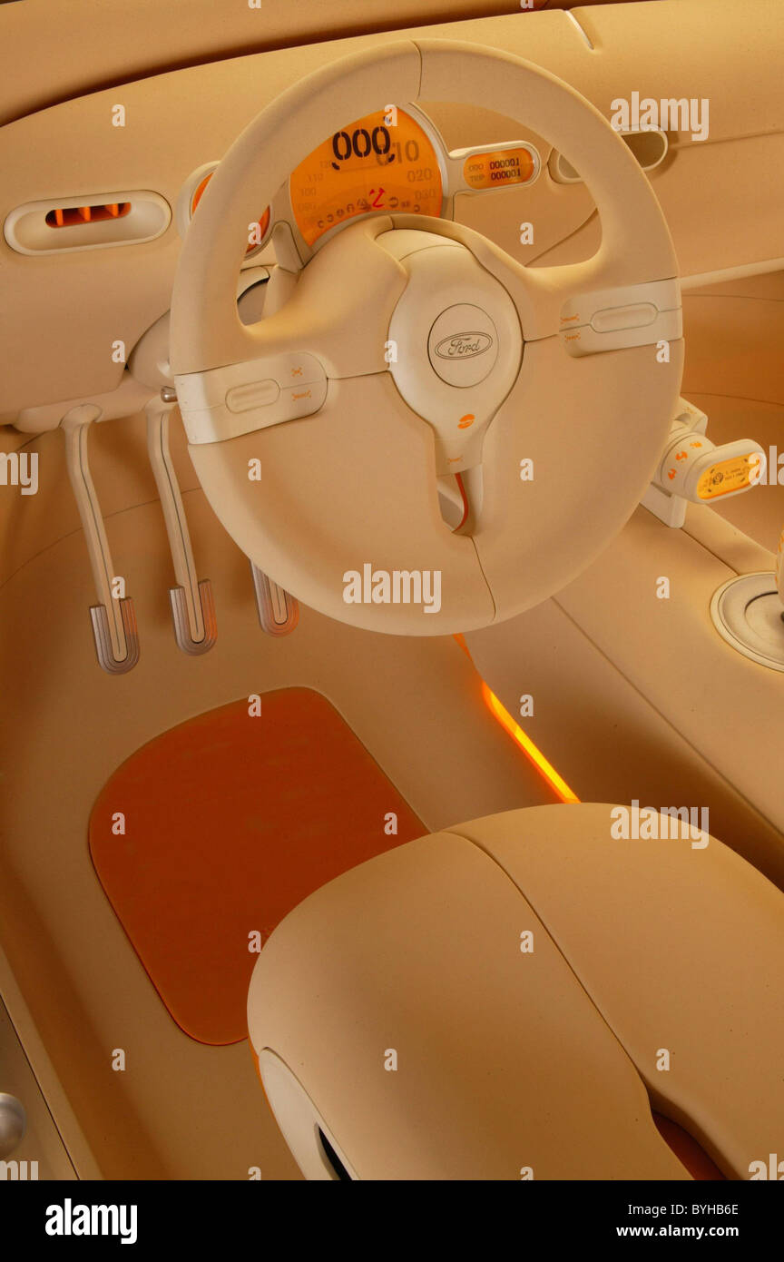 Ford Synus - Mobile Home Concept Step aside Humvees - this is surely ...