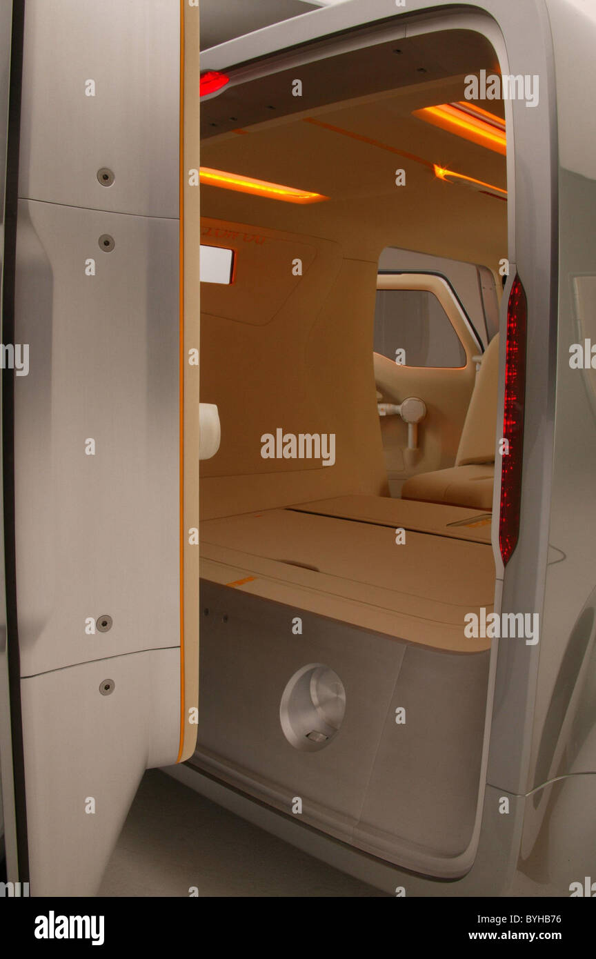 Ford Synus - Mobile Home Concept Step aside Humvees - this is surely ...