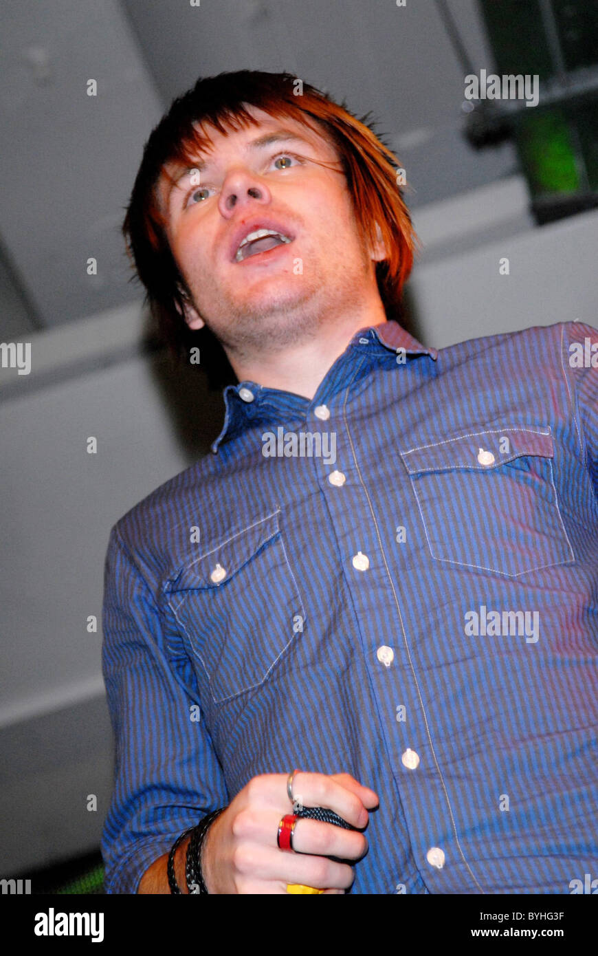 Shakiri hi-res stock photography and images - Alamy