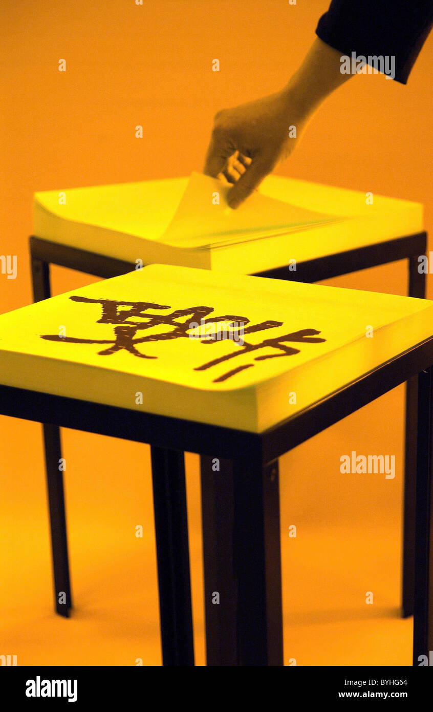 The Genius Table -Sticky-note Furniture! Remember how your mum used to ...