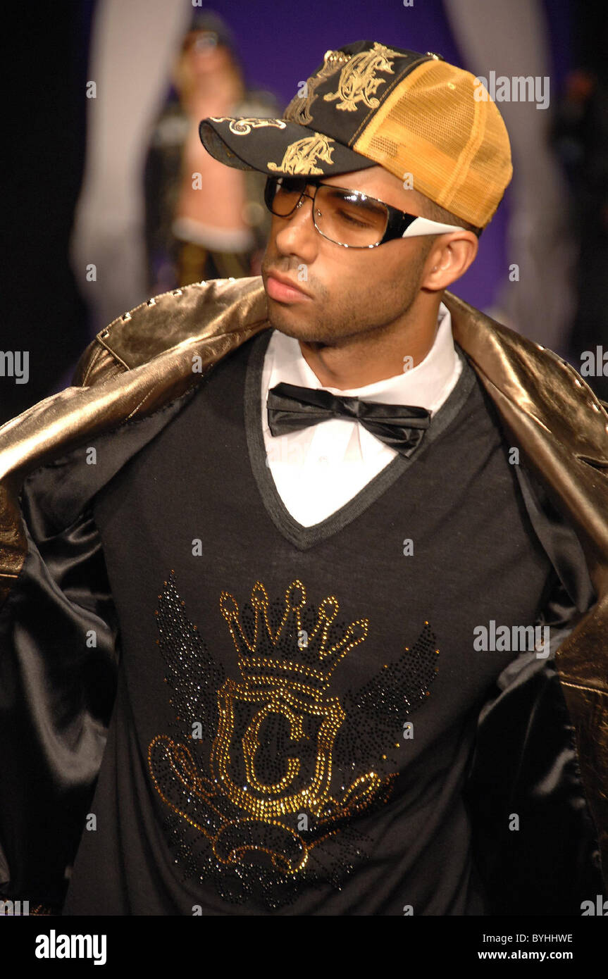 Mercedes-Benz Fall 2007 LA Fashion Week at Smashbox Studios - Christian ...