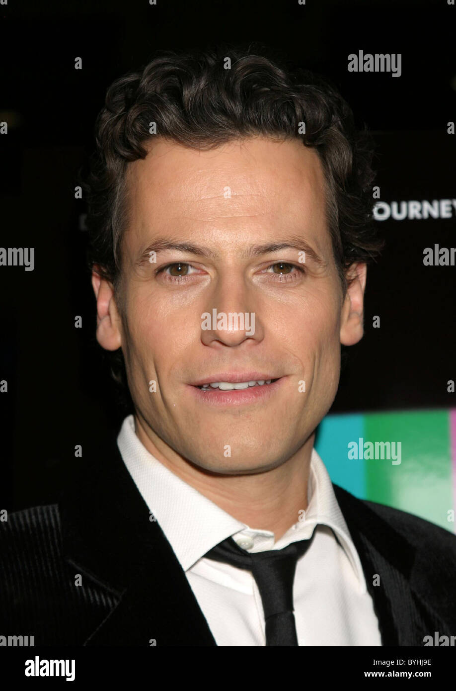 Ioan Gruffudd Los Angeles premiere of 'TV Set' held at the Crest ...