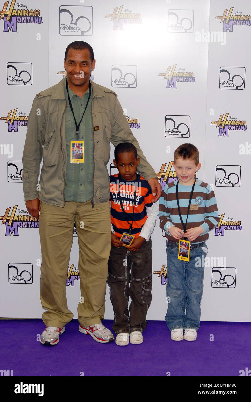 Mark Bright and family Disney's new TV special 'Hannah Montana Live in ...